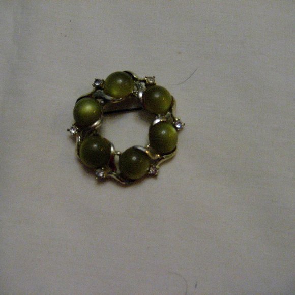 Coro | Jewelry | Vintage Coro Green Jelly Belly Brooch | Poshmark